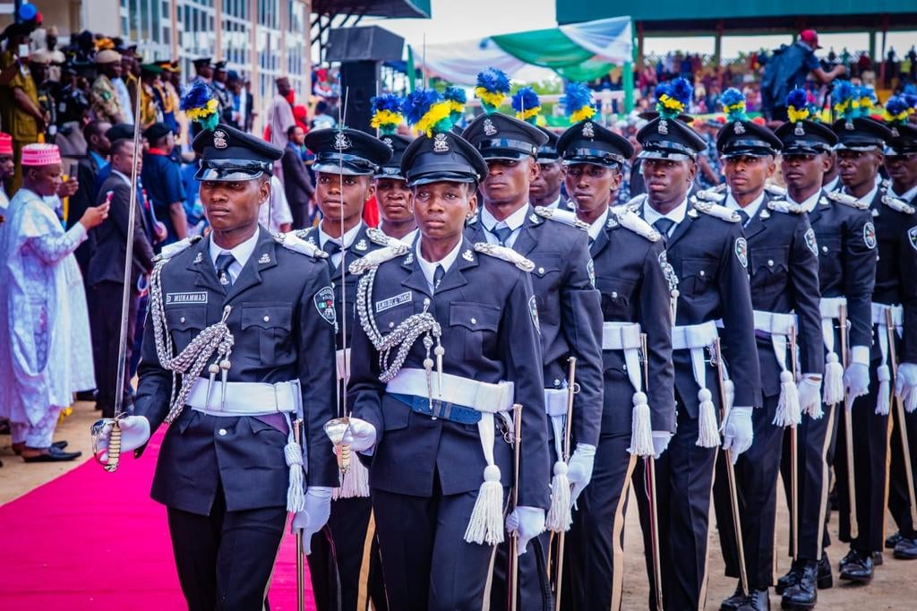 169 OFFICERS GRADUATE FROM POLICE ACADEMY - theBladeNG