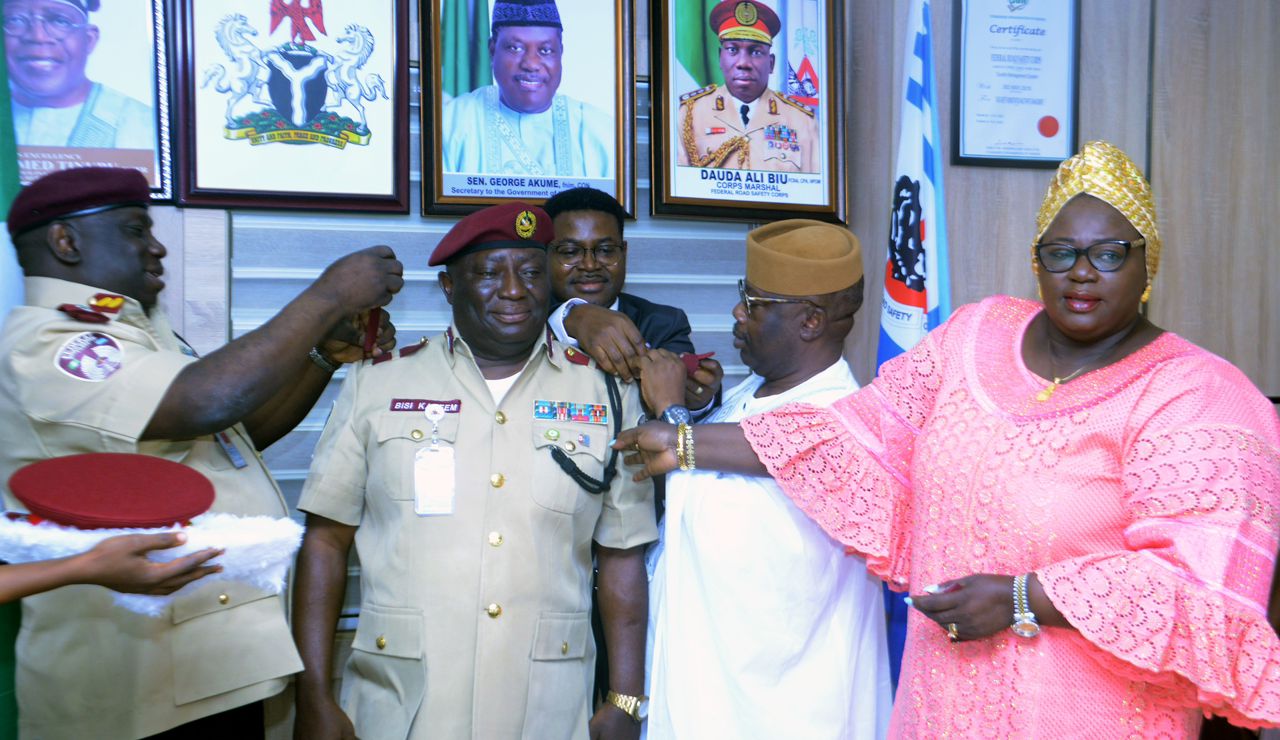FRSC CORPS MARSHAL DECORATES DEPUTY CORPS MARSHAL BISI KAZEEM WITH NEW ...