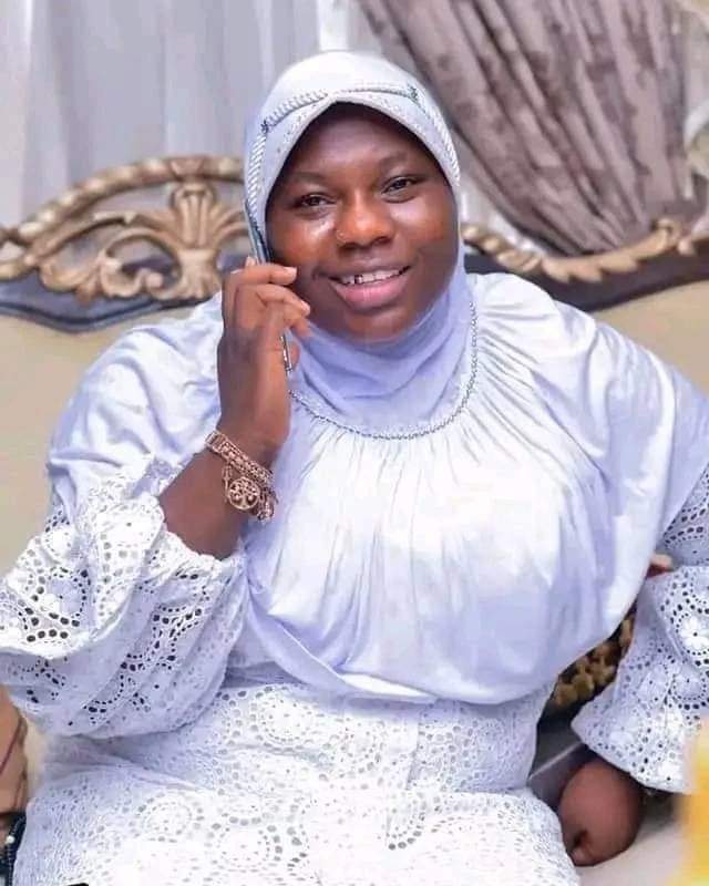 POPULAR ISLAMIC SINGER, RUKAYAT GAWAT, IS DEAD - theBladeNG